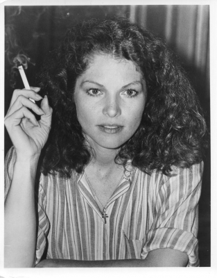 Irving Amy - Amy Irving - Smoking Celebs