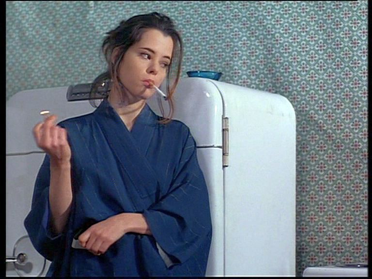 Smoking Celebs: Click image to close this window